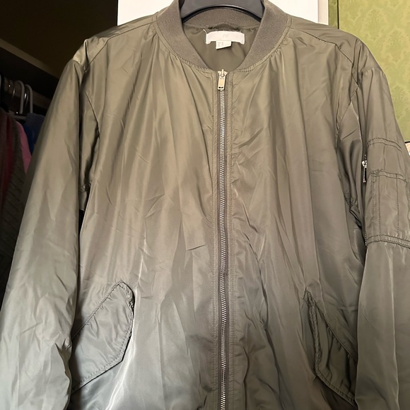 H&M | Jackets & Coats | H M Green Army Bomber Jacket | Poshmark